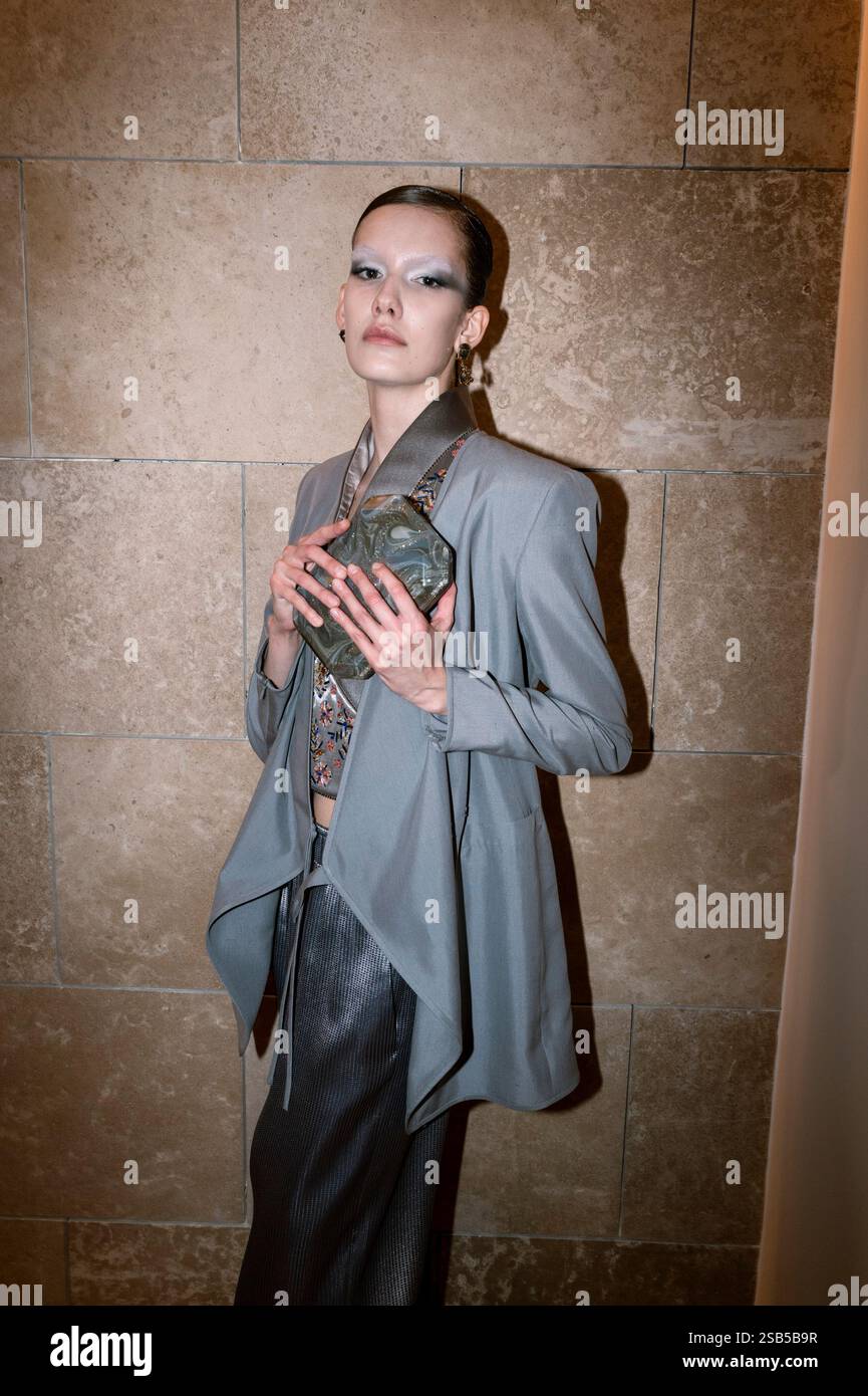 Paris Haute Couture - SS 2025 Giorgio Armani Privè fashion show ...