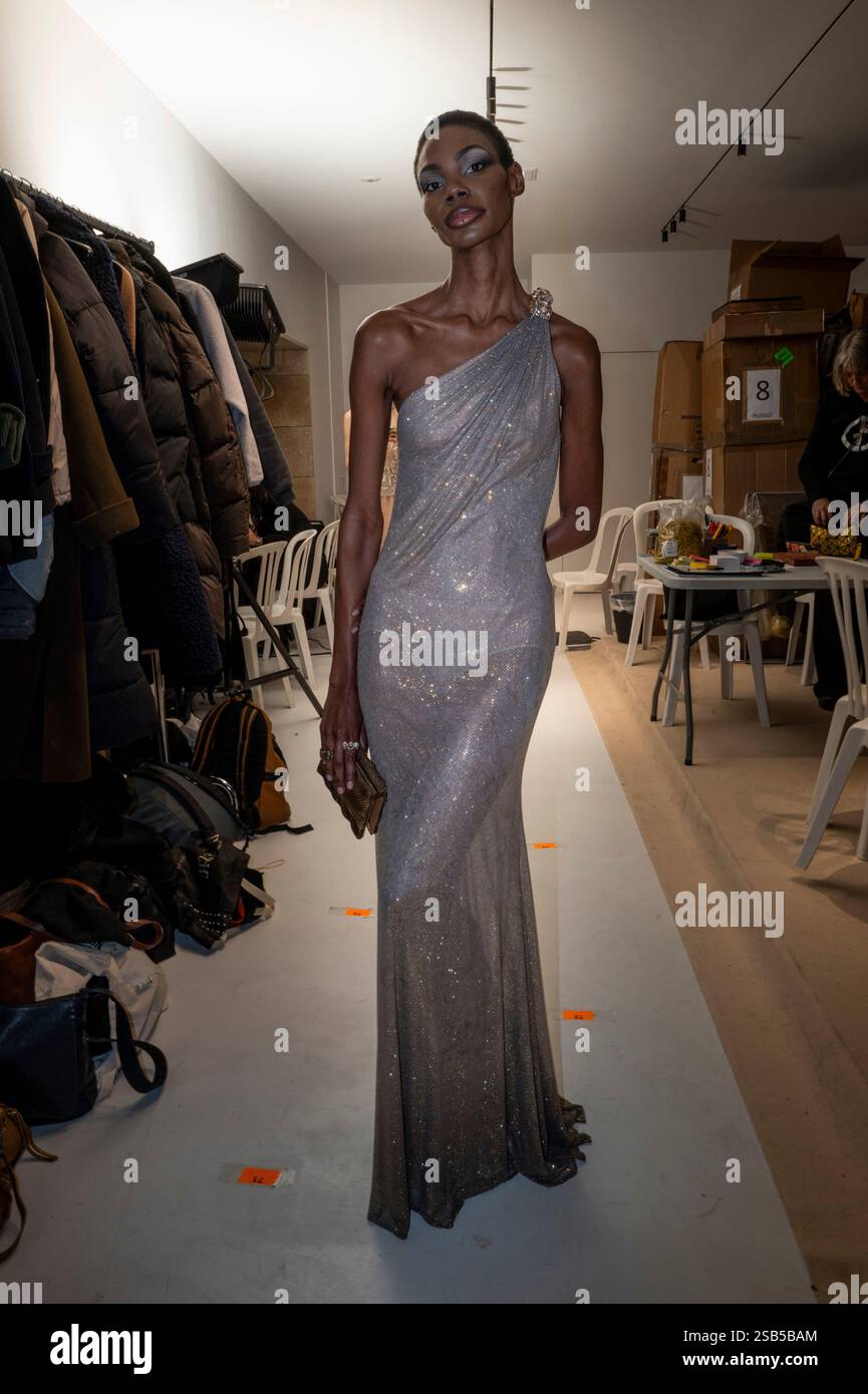 Paris Haute Couture - SS 2025 Giorgio Armani Privè fashion show ...