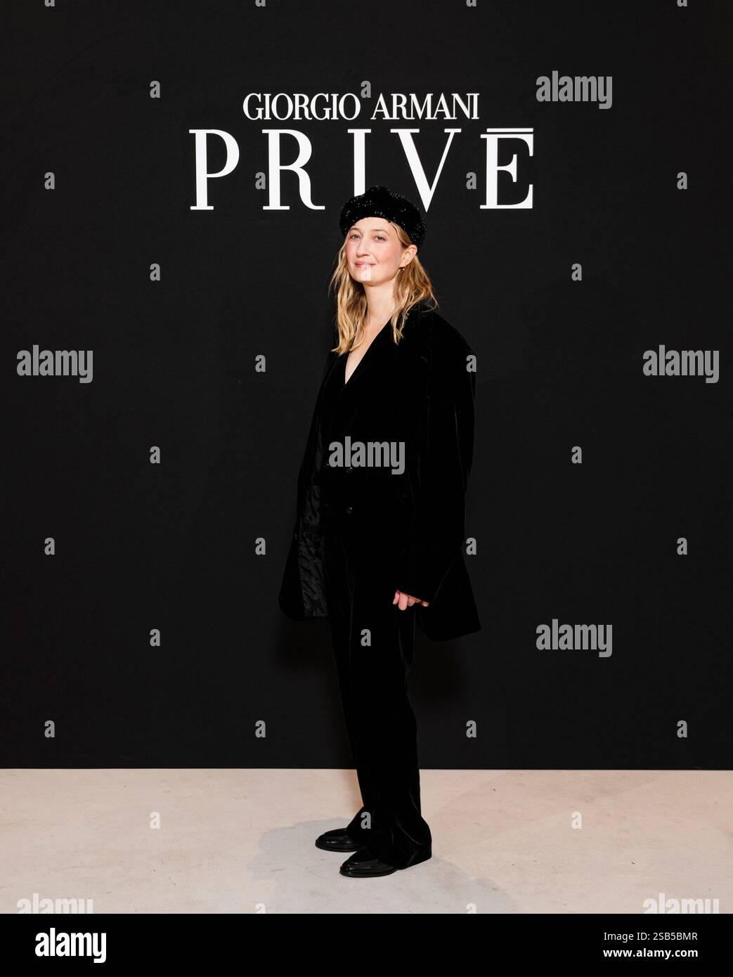 Alba Rohrwacher Paris Haute Couture - SS 2025 Giorgio Armani Priv ...