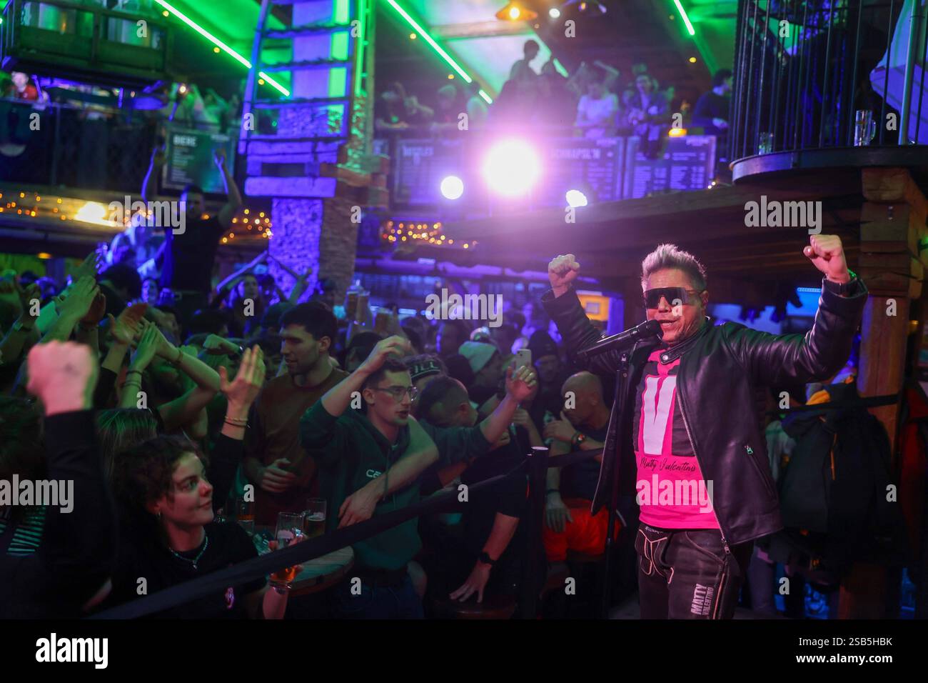 01.02.2025, Mayerhofen, AUT, Unterwegs in Tirol, APRESSKI mit Matty ...