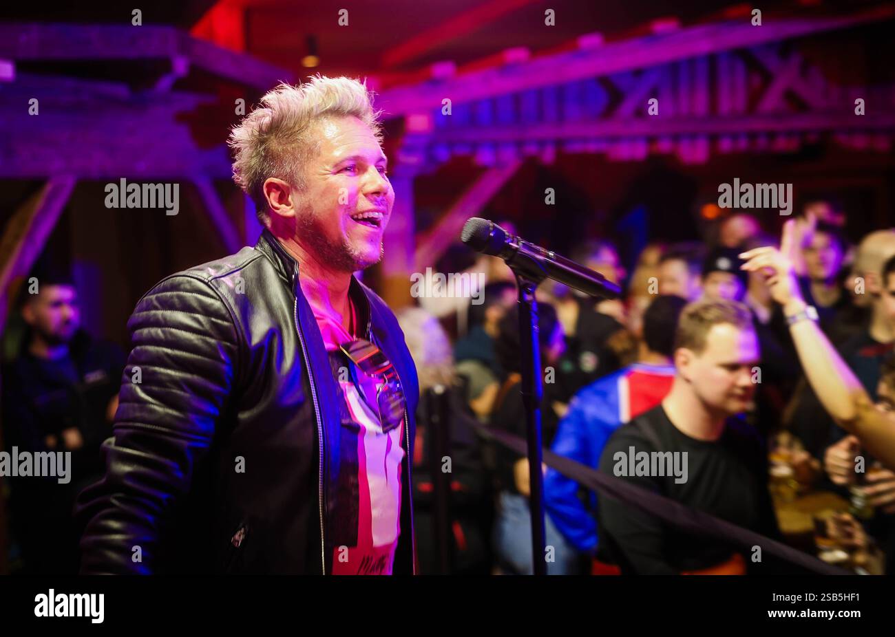 01.02.2025, Mayerhofen, AUT, Unterwegs in Tirol, APRESSKI mit Matty ...