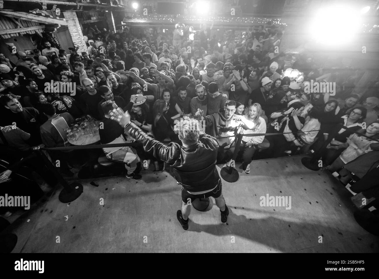 01.02.2025, Mayerhofen, AUT, Unterwegs in Tirol, APRESSKI mit Matty ...