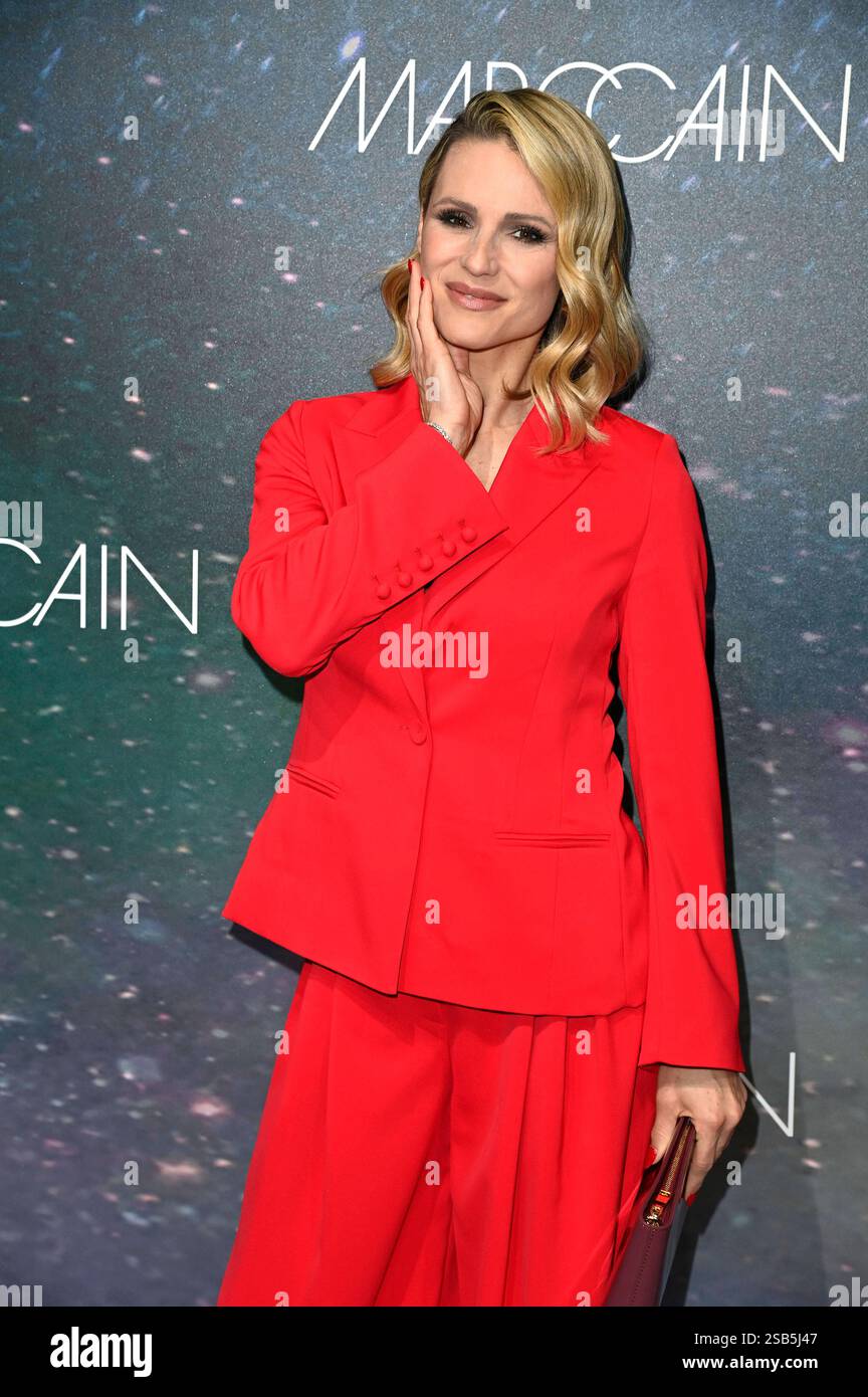 Michelle Hunziker bei der Marc Cain Fashion Show Parallel Universe auf ...
