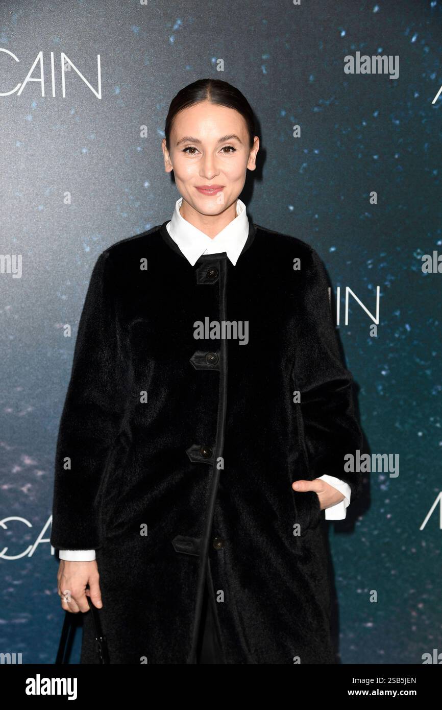 Peri Baumeister bei der MARC CAIN FASHION SHOW im Rahmen der Berlin ...