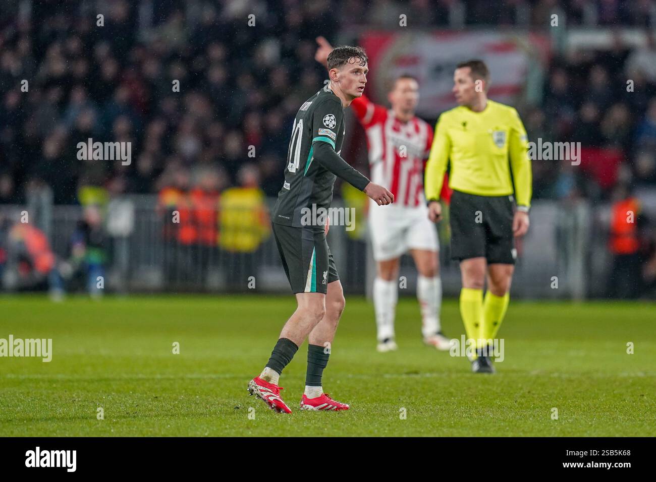 Eindhoven, Netherlands. 29th Jan, 2025. Liverpool FC midfielder Tyler ...