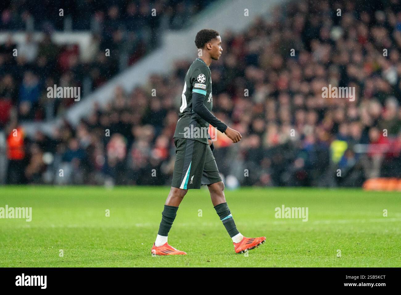 Eindhoven, Netherlands. 29th Jan, 2025. Liverpool FC midfielder Trey ...
