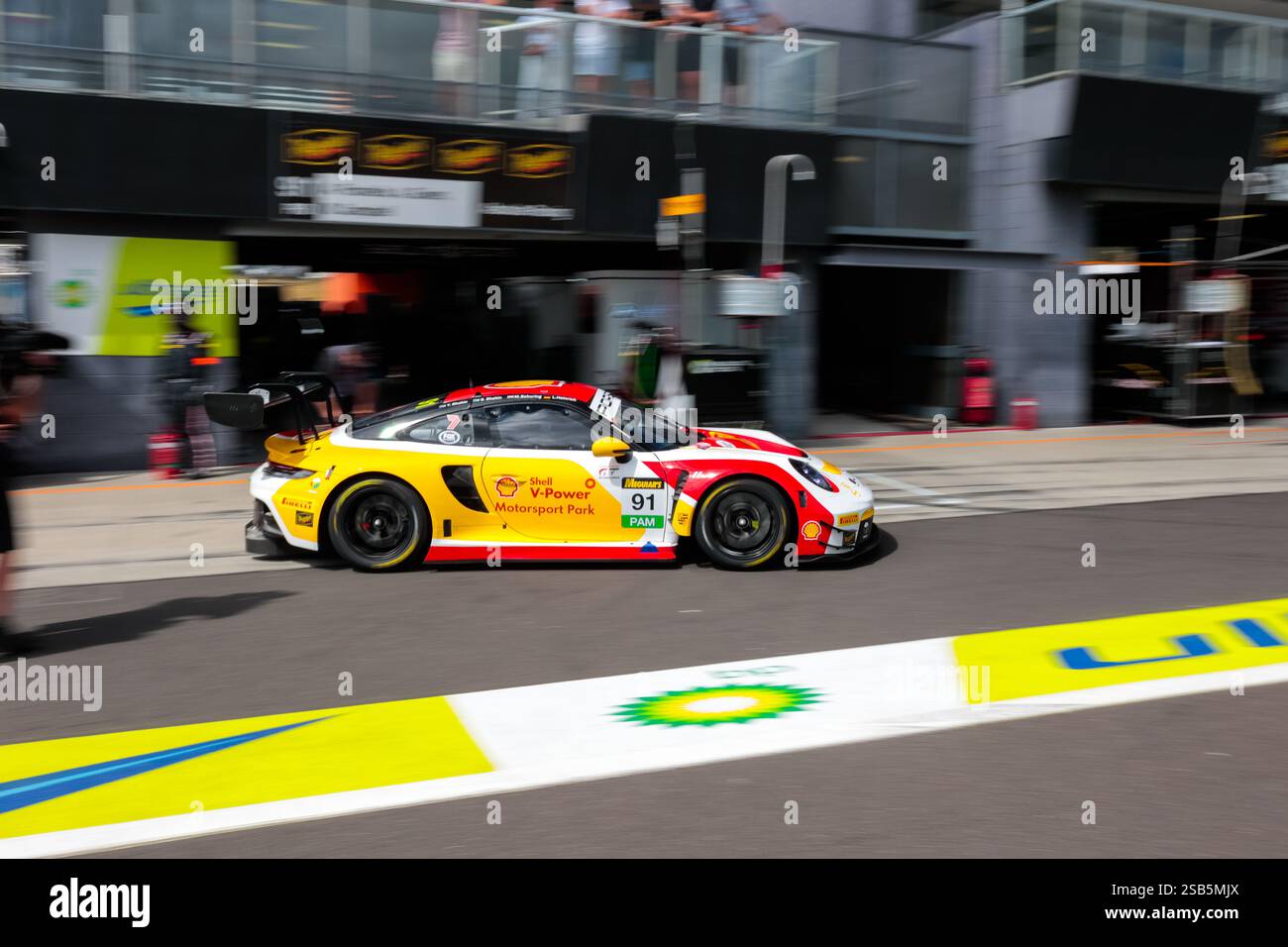 Bathurst, Australia. 01st Feb, 2025. The #91 The Bend Porsche 911GT3R ...