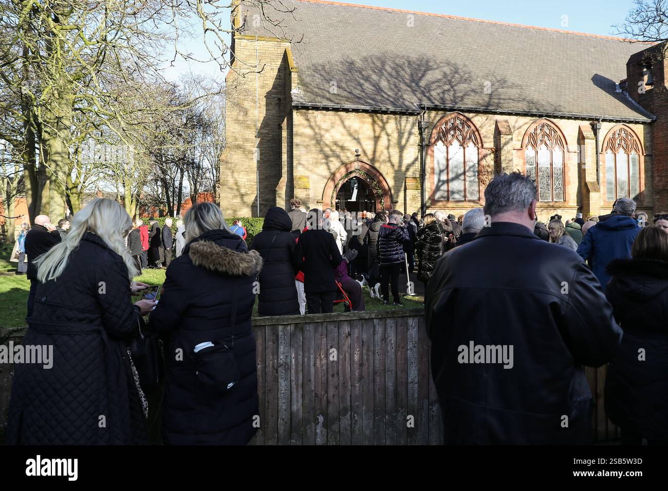 Mourners pay their respects for the Funeral of Linda Nolan at St. Paul ...