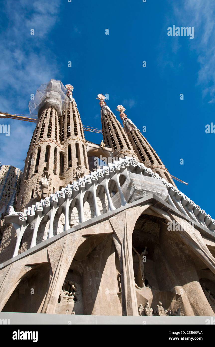 January 2018. Advanced works of the Holy Family Basilica by Antoni ...