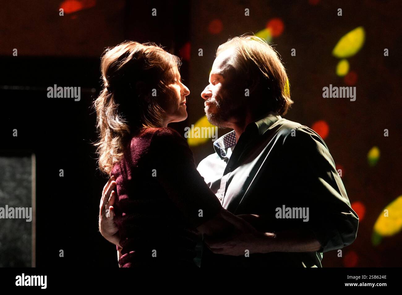 Nina Kronjäger und Heiko Senst bei der Fotoprobe des Theaterstücks Keiner hat gesagt, dass Du ...