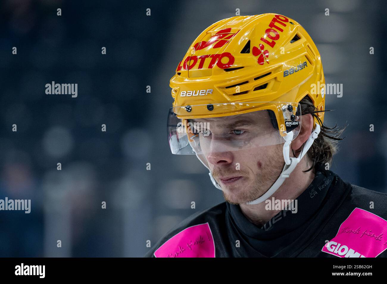 Ziga Jeglic (Fischtown Pinguins Bremerhaven, #13) / Portrait / Portraet ...