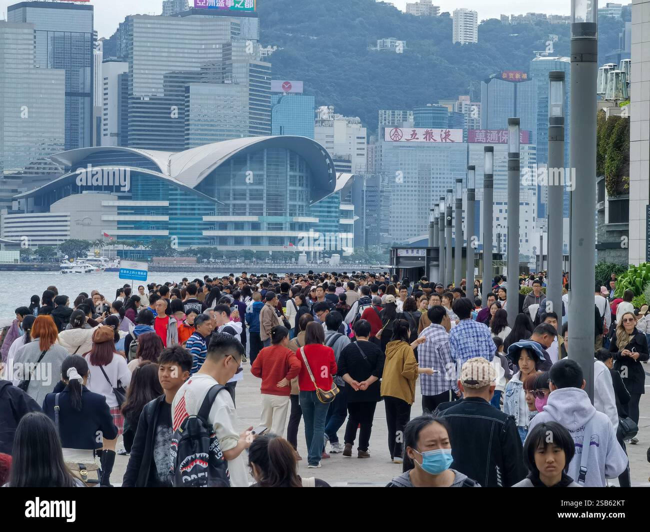 Hong Kong, China - February 01, 2025 : A bustling crowd of tourists ...