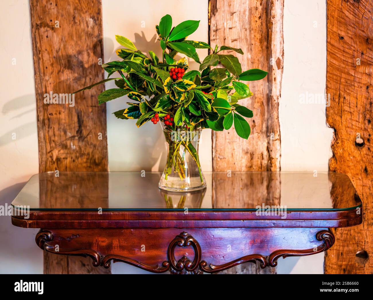 Handcrafted table settings hi-res stock photography and images - Alamy