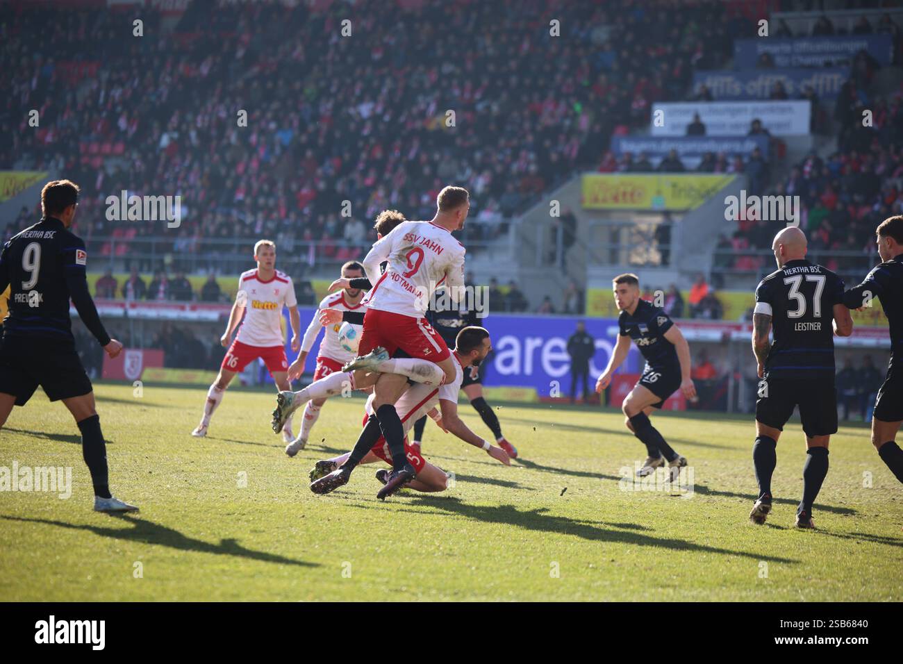 Rasim Bulic (SSV Jahn Regensburg, 5), Eric Hottmann (SSV Jahn Regensburg, 9), GER, SSV Jahn ...