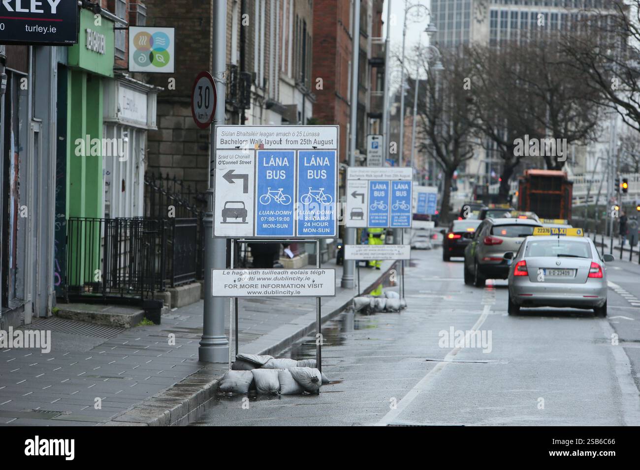 Dublin, Ireland - 28th January 2025 - A scene from Dublin city during a ...