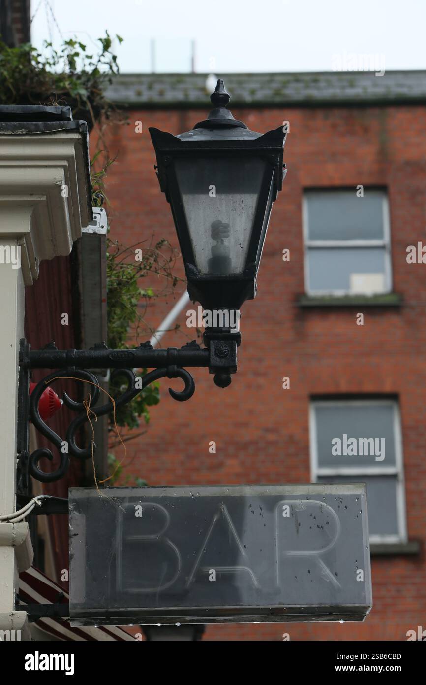Dublin, Ireland - 28th January 2025 - an ornamental lamp and unlit 'Bar ...