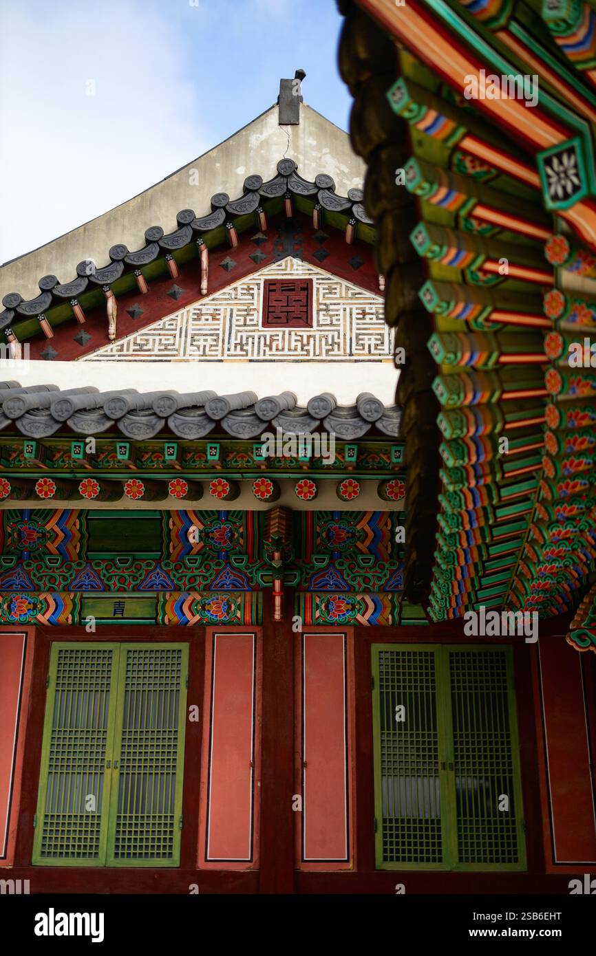 Traditional South Korean temple facade with intricate dancheong designs ...