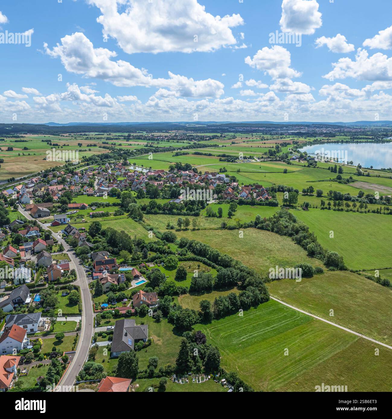A bird's eye view of the region around the municipality of Muhr am See ...