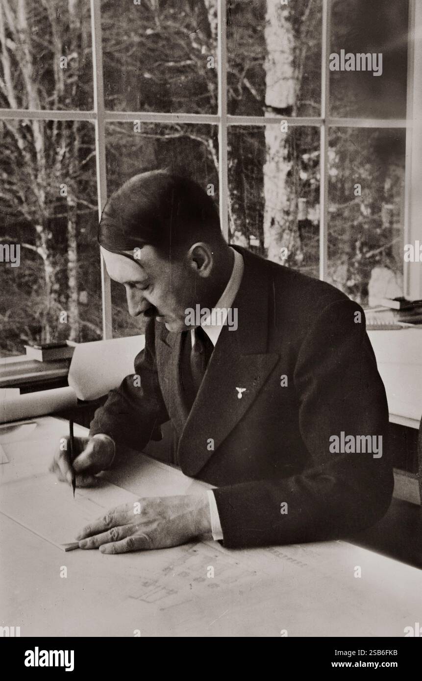 Adolf hitler death hi-res stock photography and images - Alamy