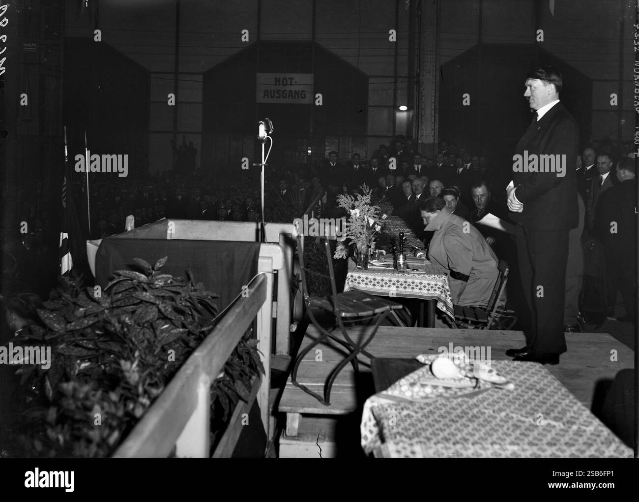 Adolf Hitler at Nazi Party rally Stock Photo - Alamy