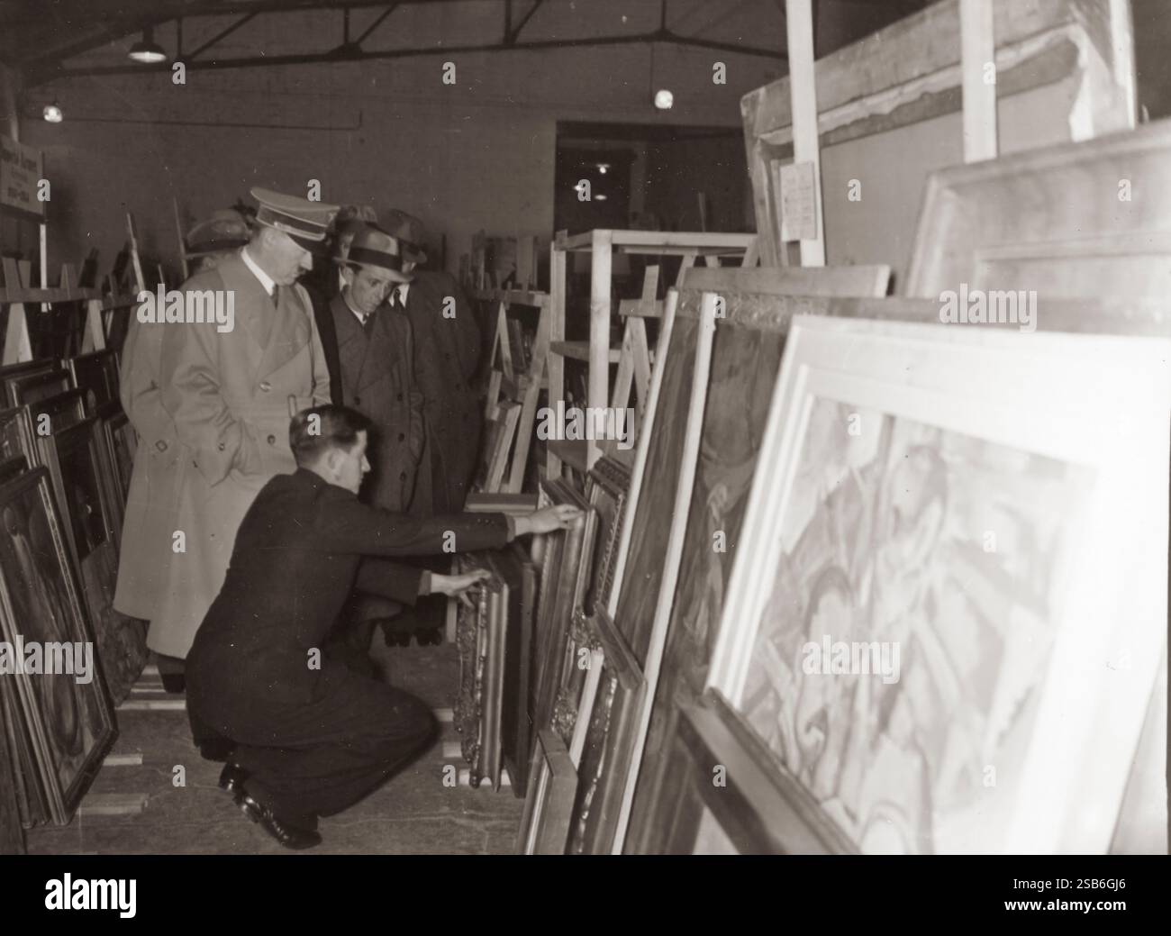 Hitler inspects art hi-res stock photography and images - Alamy