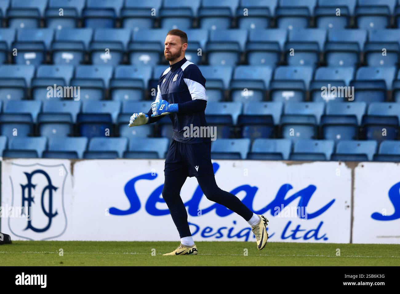 Dens Park, Dundee, UK. 1st Feb, 2025. Scottish Premiership Football ...