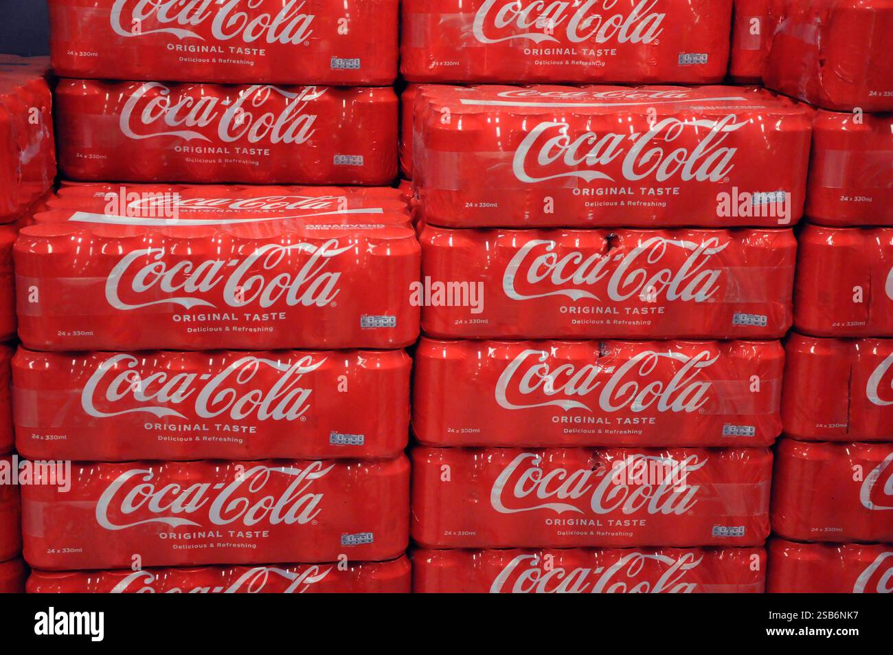 Copenhagen/ DenmarK/27 jjanuary 2025/ Coca coca cola cans e in grocery ...