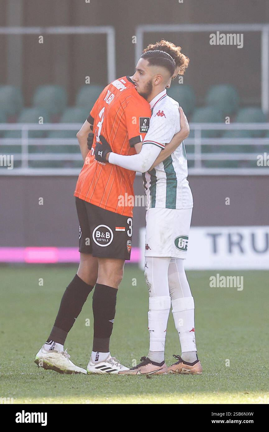 10 Merwan IFNAOUI (red) during the Ligue 2 BKT match between Red Star ...