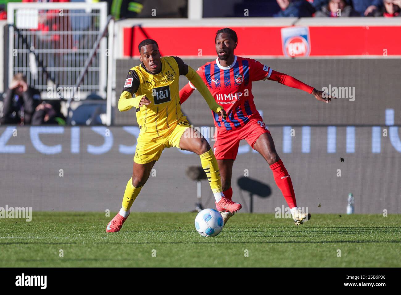 Heidenheim, Deutschland. 01st Feb, 2025. 01.02.2025, 1. Bundesliga, 20 ...