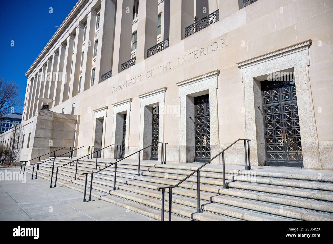 Federal triangle historic buildings hi-res stock photography and images ...