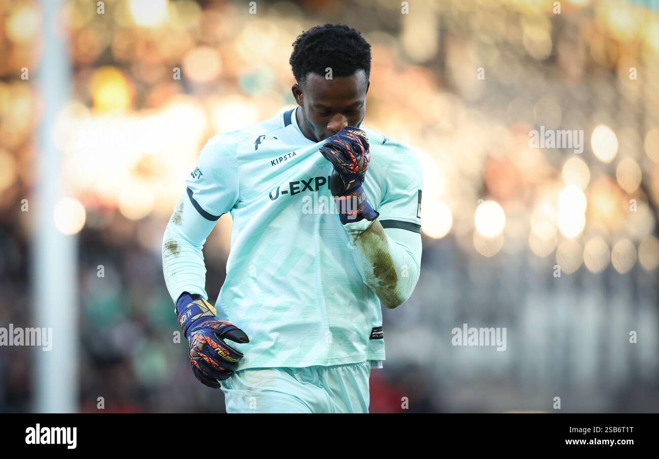Charleroi, Belgium. 01st Feb, 2025. Charleroi's goalkeeper Mohamed Kone ...