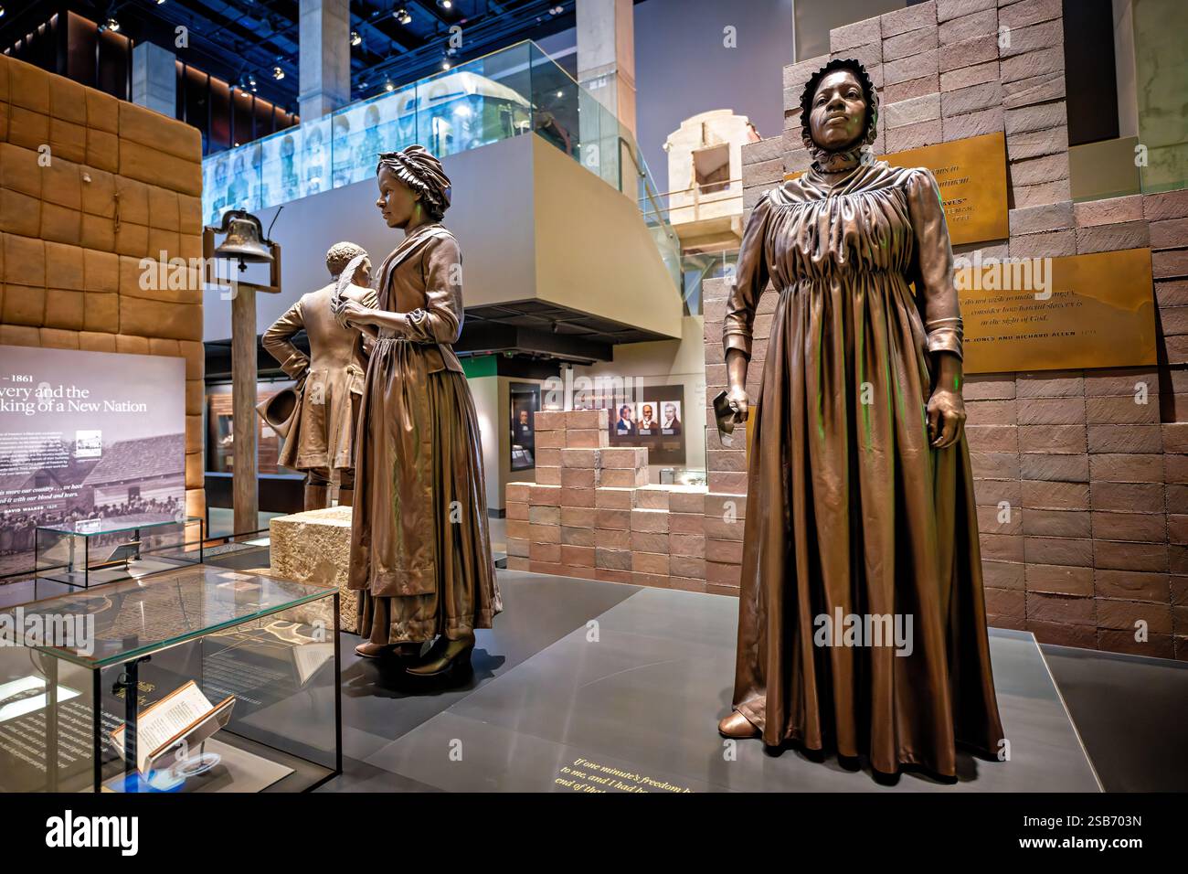 African american museum statues hi-res stock photography and images - Alamy