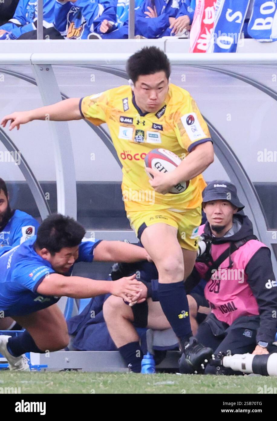 Kumagaya, Japan. 1st Feb, 2025. Urayasu D-Rocks prop Shuhei Takeuchi ...