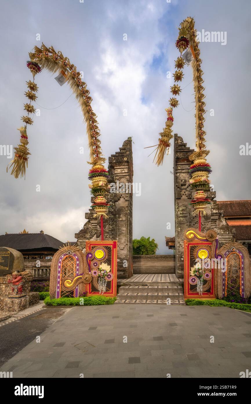 Bali, Indonesia, 4 Oct 2024 The stunning and intricate Balinese Ulun ...