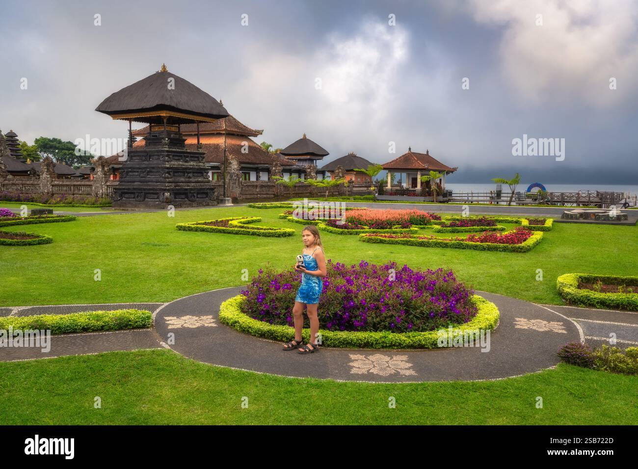 Bali, Indonesia, 4 Oct 2024 A Ulun Danu Beratan Temple that showcases ...