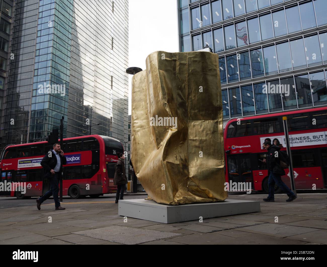 "Temple" by Richard Mackness: A striking golden sculpture in Central ...