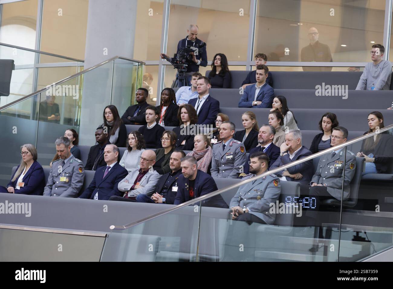 Deutschland, Berlin, Reichstag, 31. Januar 2025 211. Sitzung ...