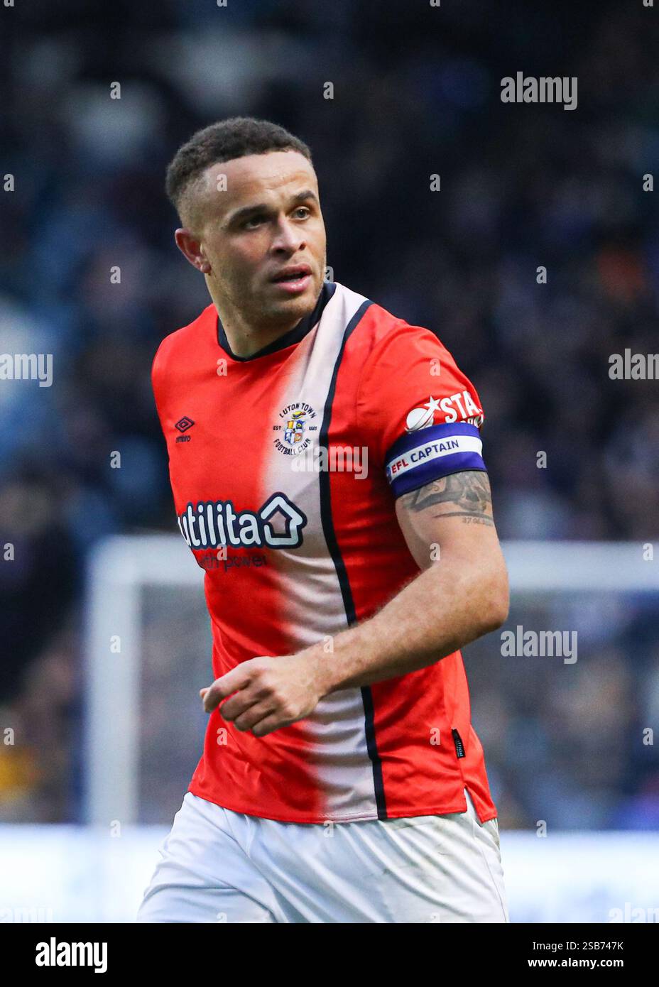 Carlton Morris of Luton Town during the Sky Bet Championship match ...