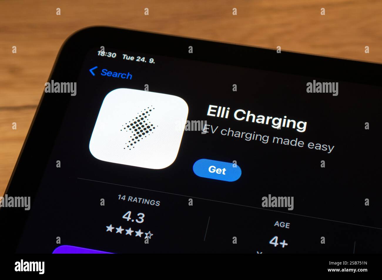 Elli charging hi-res stock photography and images - Alamy