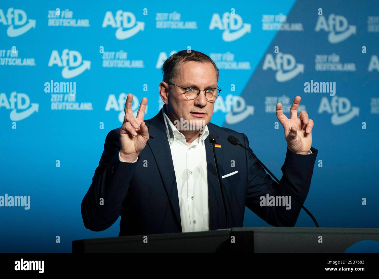 Tino Chrupalla Vorsitzender der AfD-Bundestagsfraktion bei seiner Rede ...