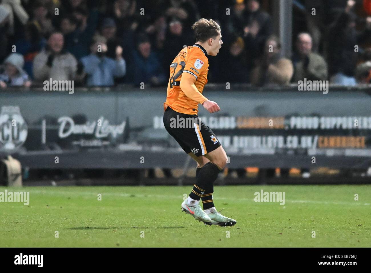Cambridge, UK. 1st Feb 2025. Josh Stokes (22 Cambridge United ...