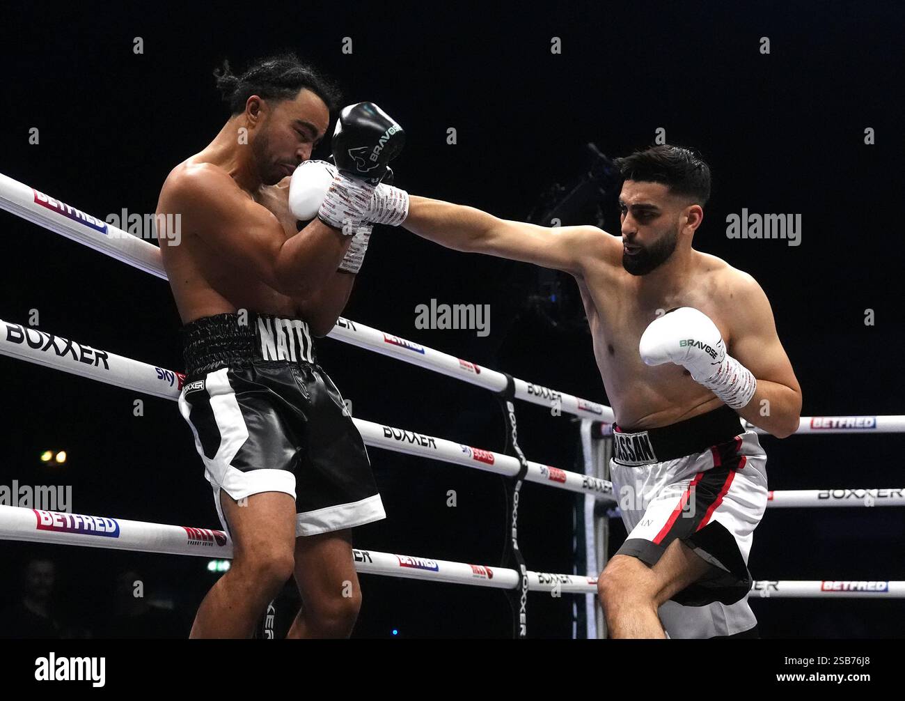 Hassan Azim (right) and Jensen Irving in the middle weight bout at the ...