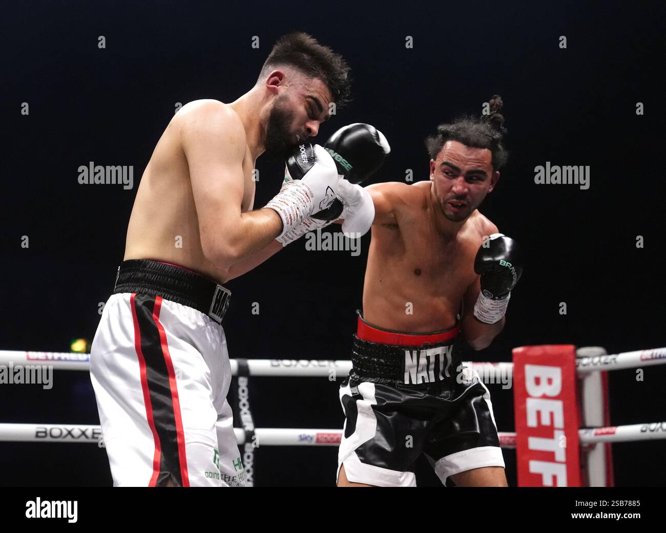 Hassan Azim (left) and Jensen Irving in the middle weight bout at the ...