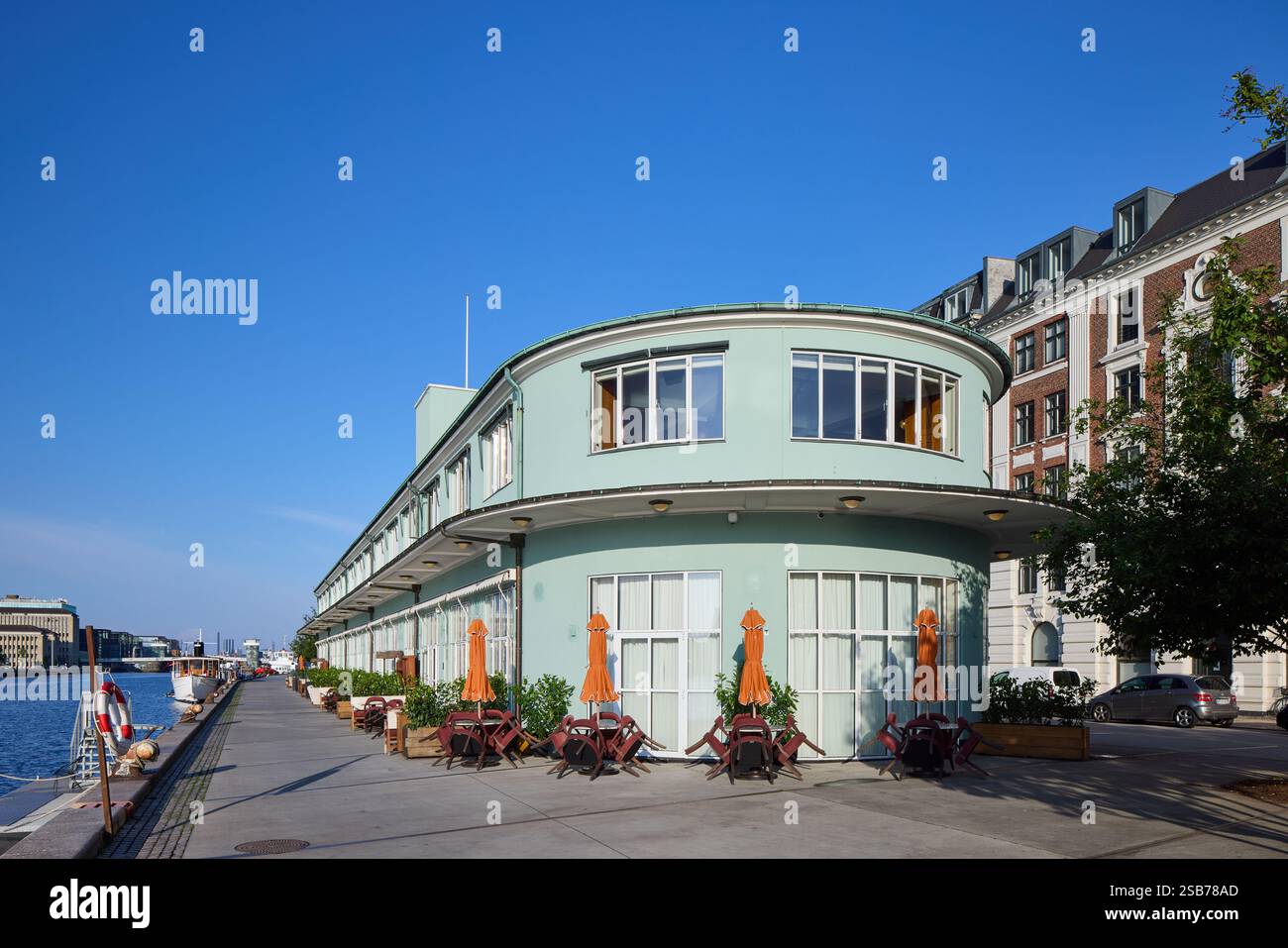 Gammelholm Toldkammer (Gammelholm Customs House), designed by ...