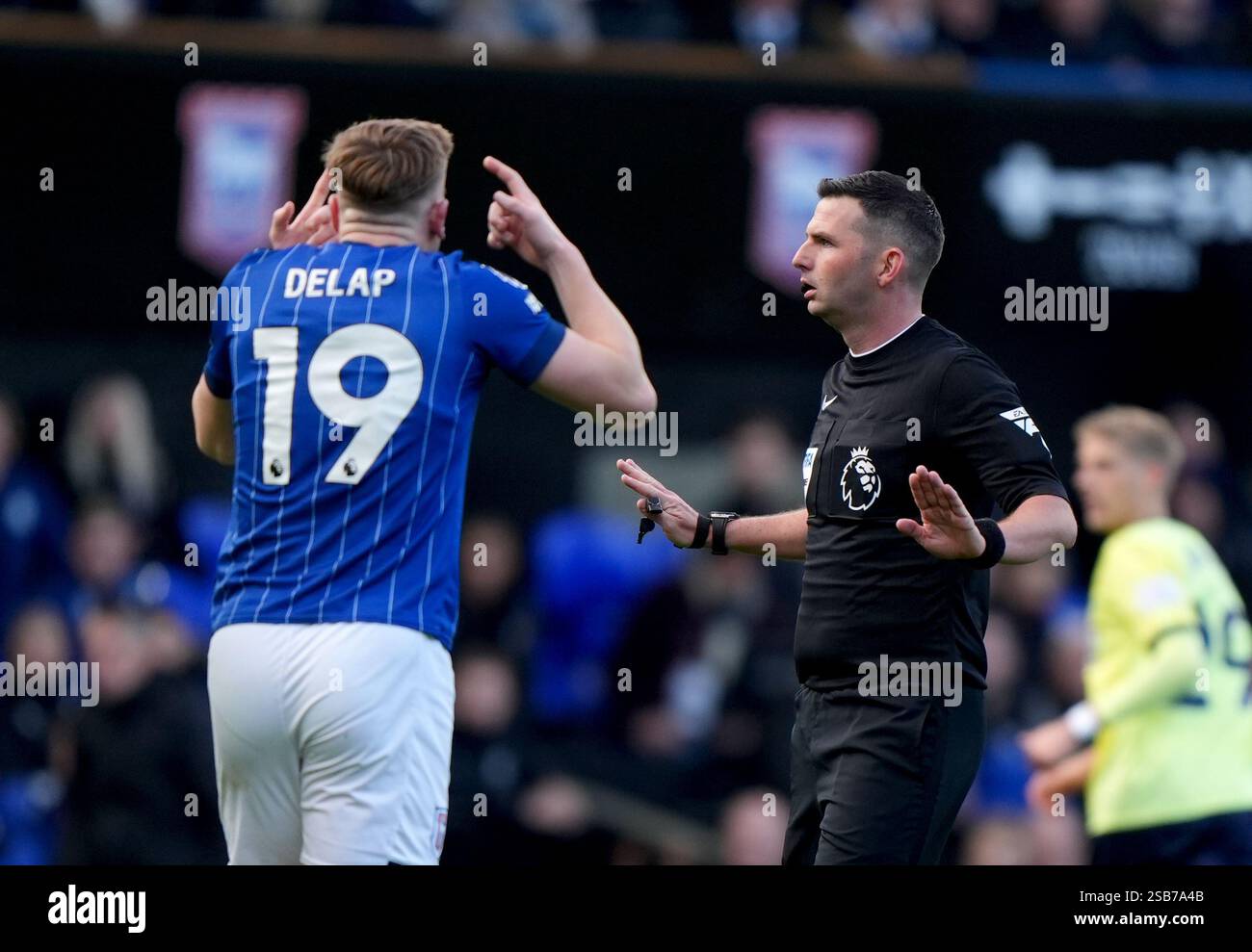 Referee Michael Oliver during the Premier League match at Portman Road ...