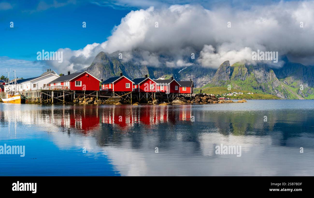 Fishing villages among the fjords in the Lofoton Stock Photo - Alamy
