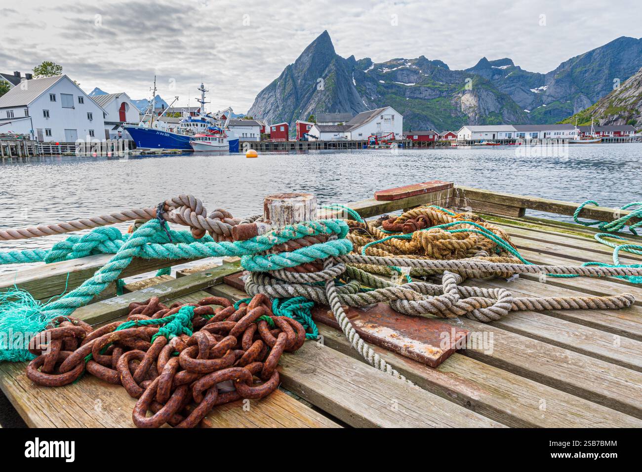 Fishing villages among the fjords in the Lofoton Stock Photo - Alamy