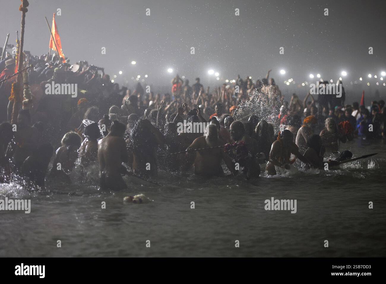Holymen and others take holy dip on the occasion of Makar Sankranti ...