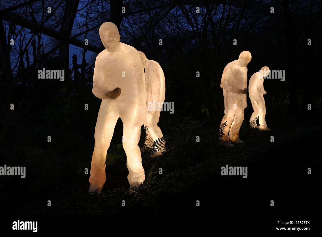 Artificial Humans installation by Atelier Haute Cuisine at the Canary ...