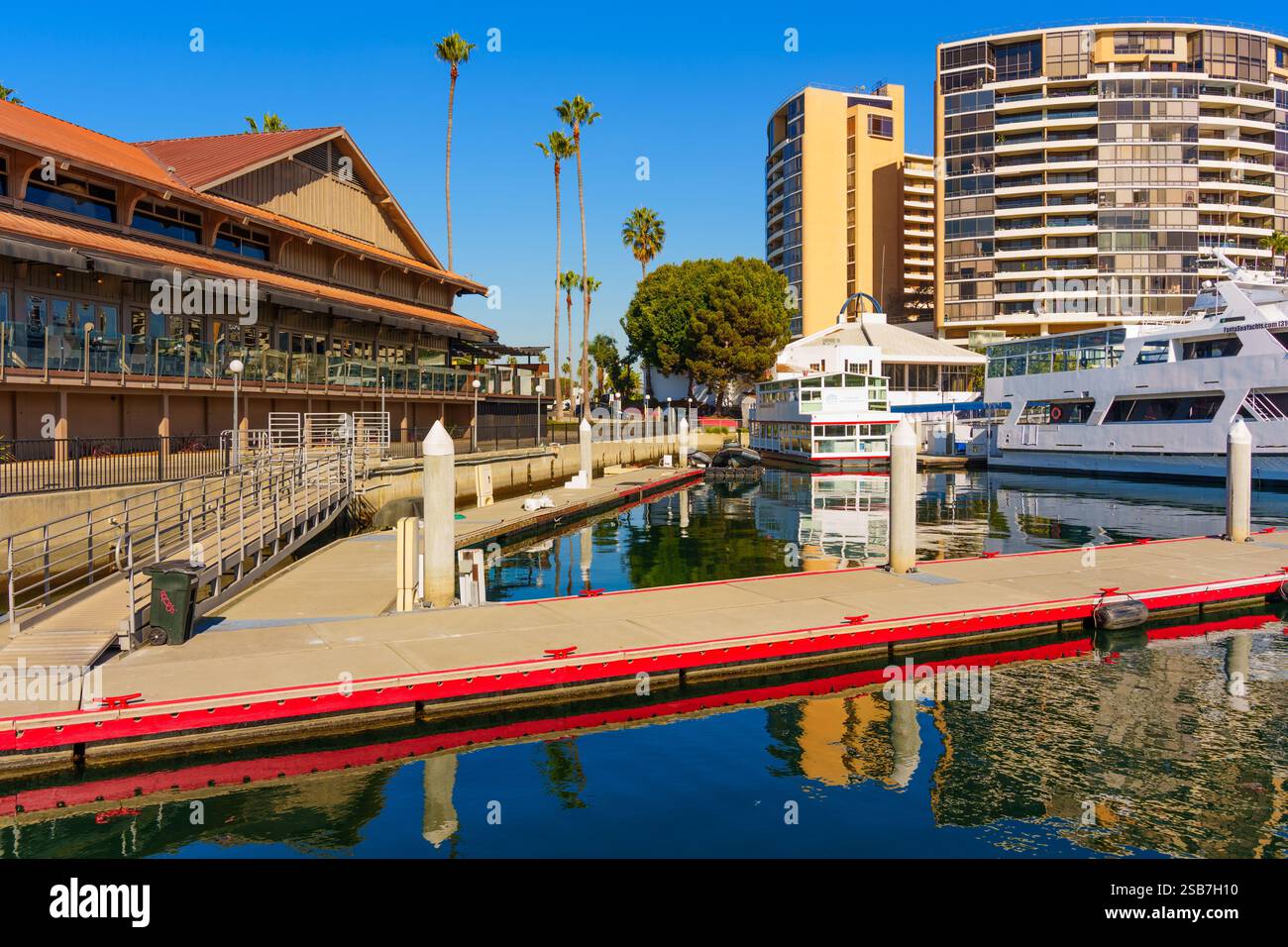 Los Angeles, California - December 17, 2024: Beautiful marina scene ...